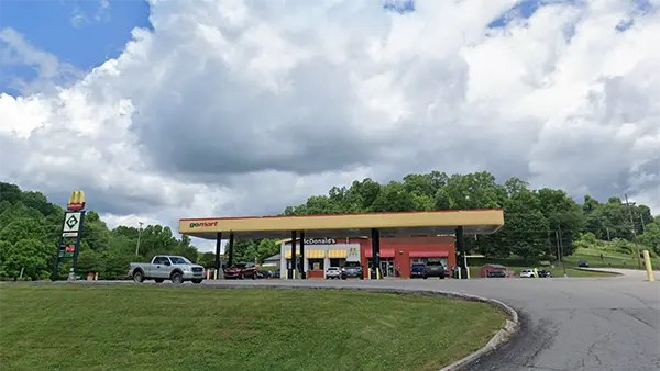 GoMart Gas Station Bus Stop Ellenboro, WV | Barons Bus